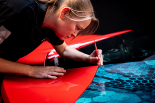 DOL 1000 Series Overlaminate Films | Avery Dennison | Graphics